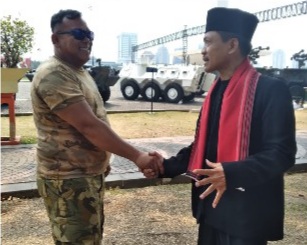 Tokoh Betawi Jalih Pitoeng Minta TNI Manunggal dengan Rakyat dalam ...