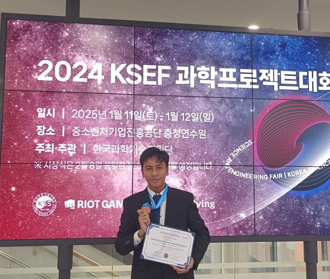 Muhammad Rizqi Aulia, Siswa SMAN 44 Jakarta Raih Medali Perunggu di ...